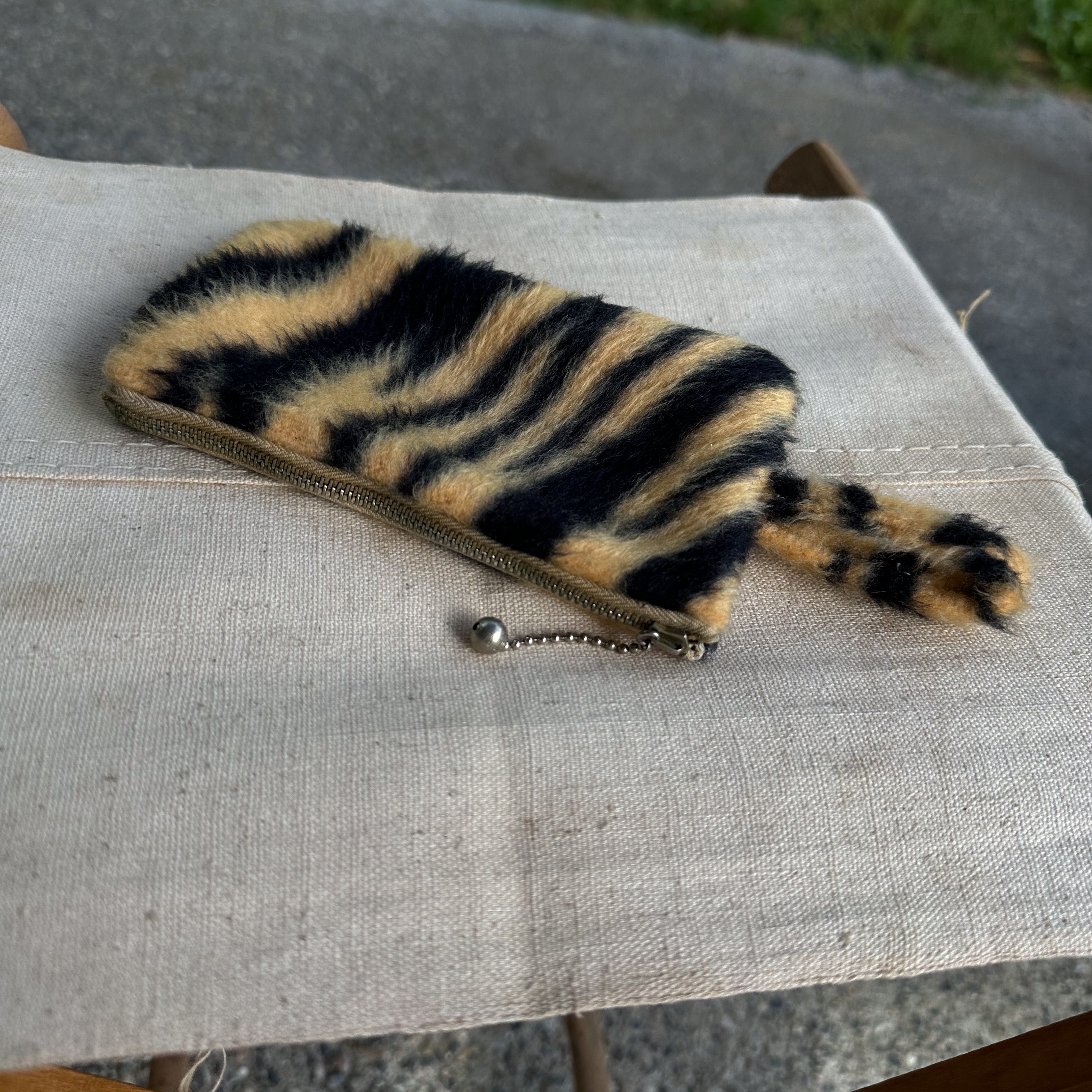 Handmade acrylic tiger wallet – Arachnid Vintage