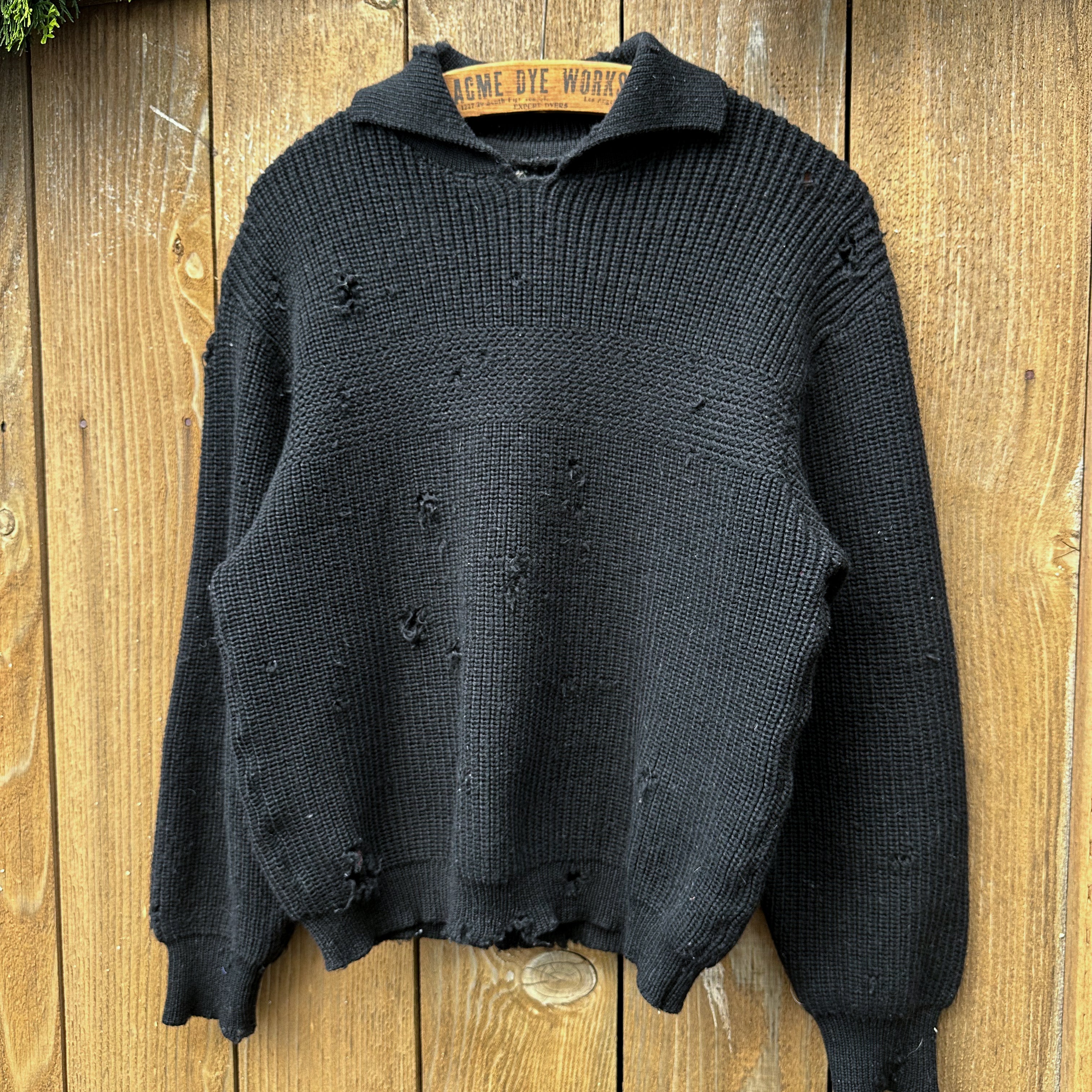 1940’s black distressed sweater – Arachnid Vintage